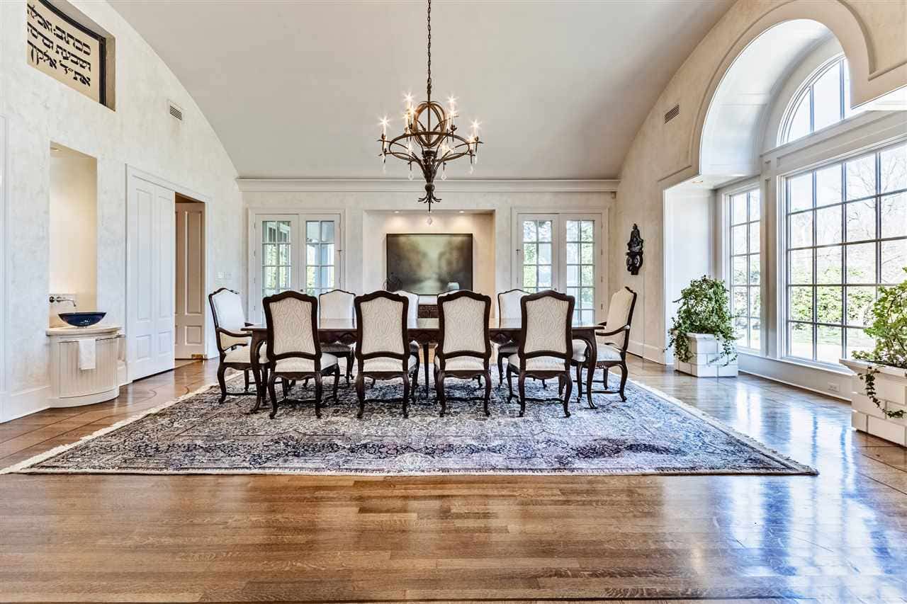 539 S Yates Rd, Memphis, TN 38120