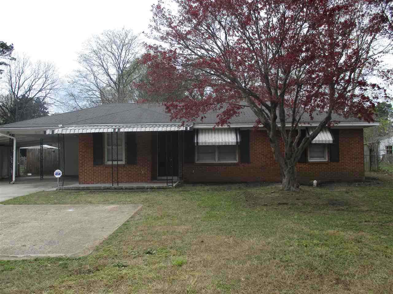 5025 Millbranch Rd, Memphis, TN 38116