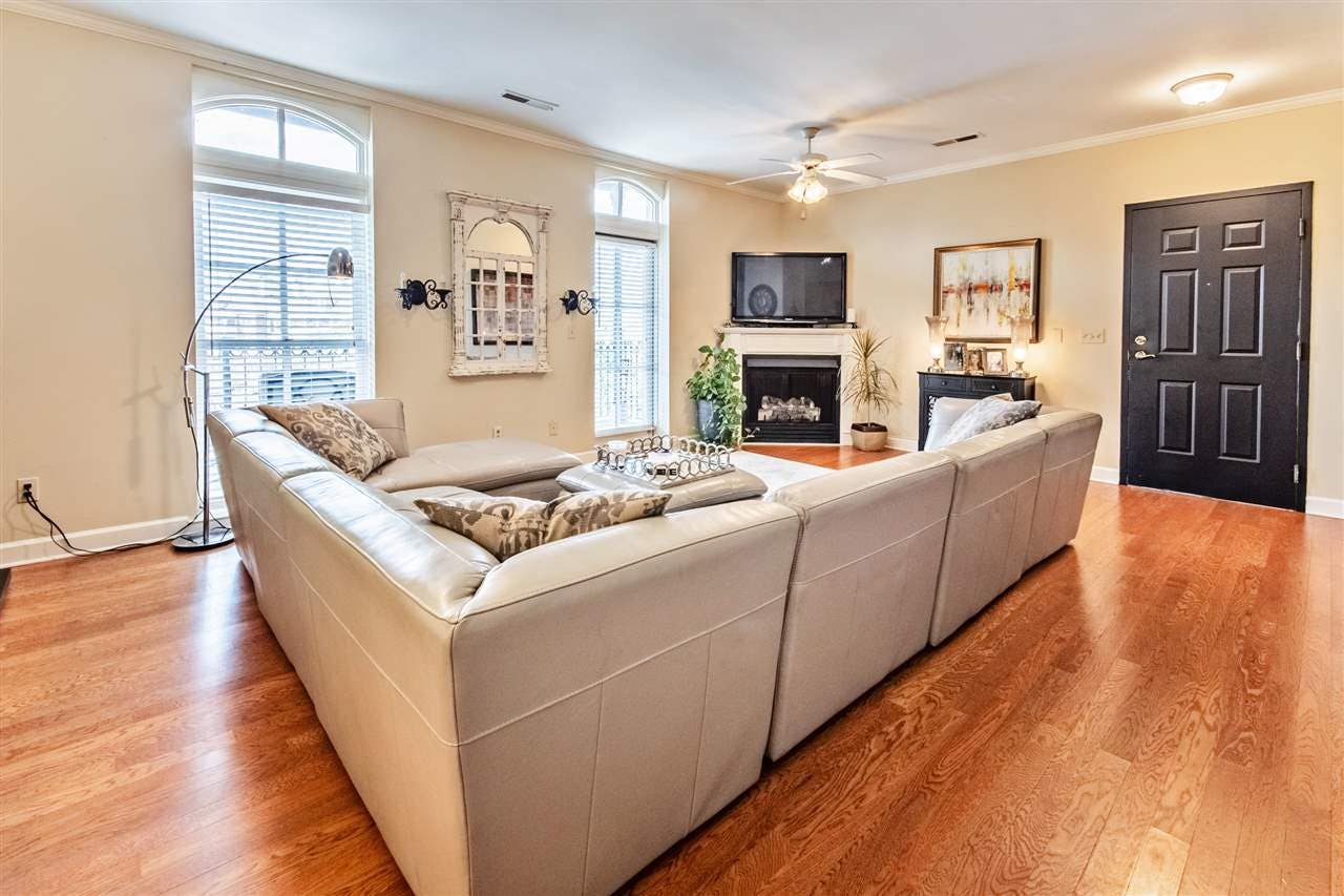 113 Harbor Town Sq, #301, Memphis, TN 38103