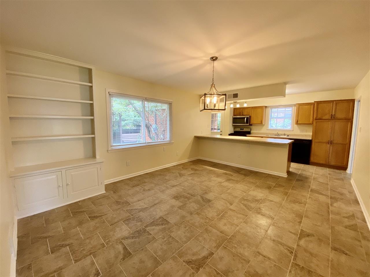 1871 Dorrie Ln, Memphis, TN 38117